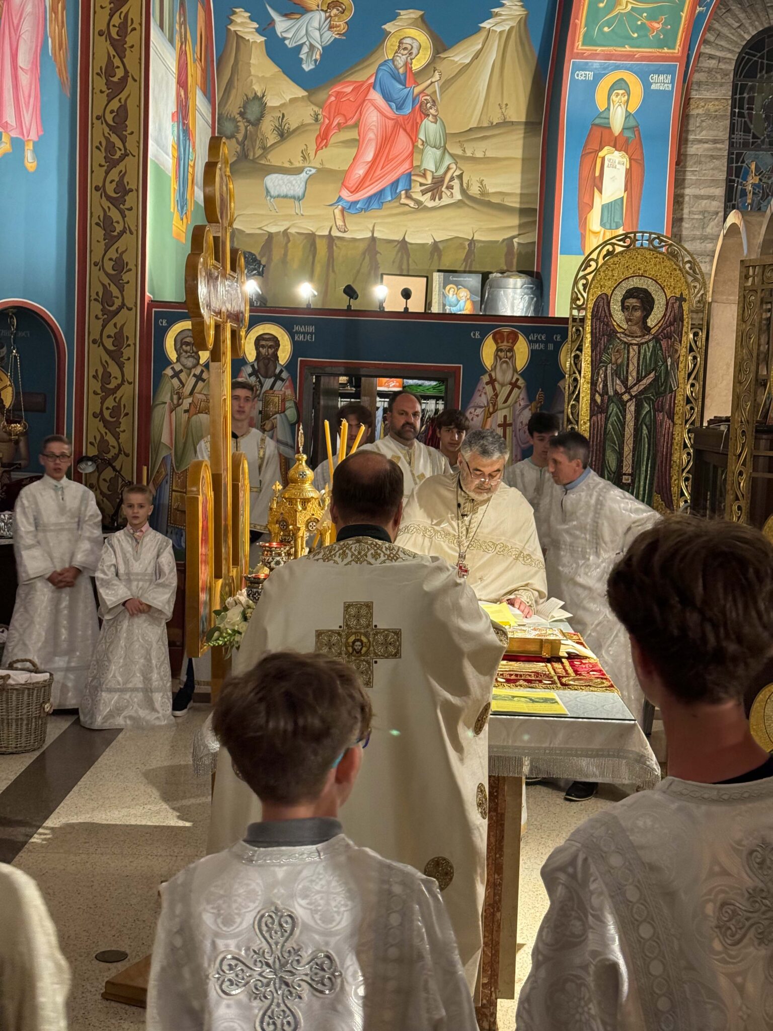 Easter Celebration at Holy Resurrection Serbian Orthodox Cathedral ...